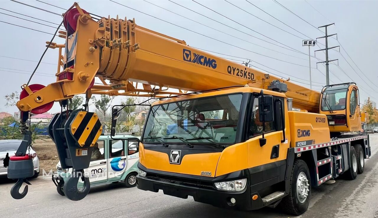 XCMG QY25K5D 25 ton 25t truck mounted crane pokretna dizalica