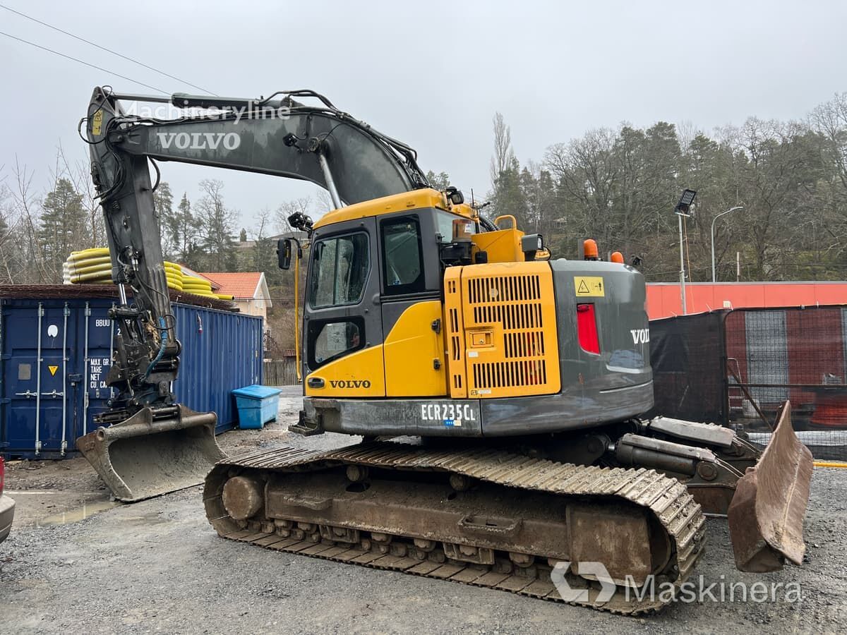 Prodaje se Volvo ECR235CL bager guseničar na aukciji