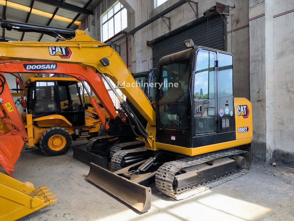 Caterpillar cat 306 excavator 6t mini digging machine bager guseničar