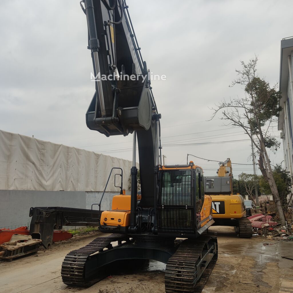 Hyundai used r300lc-9s 30t hyundai excavator made in korean bager guseničar