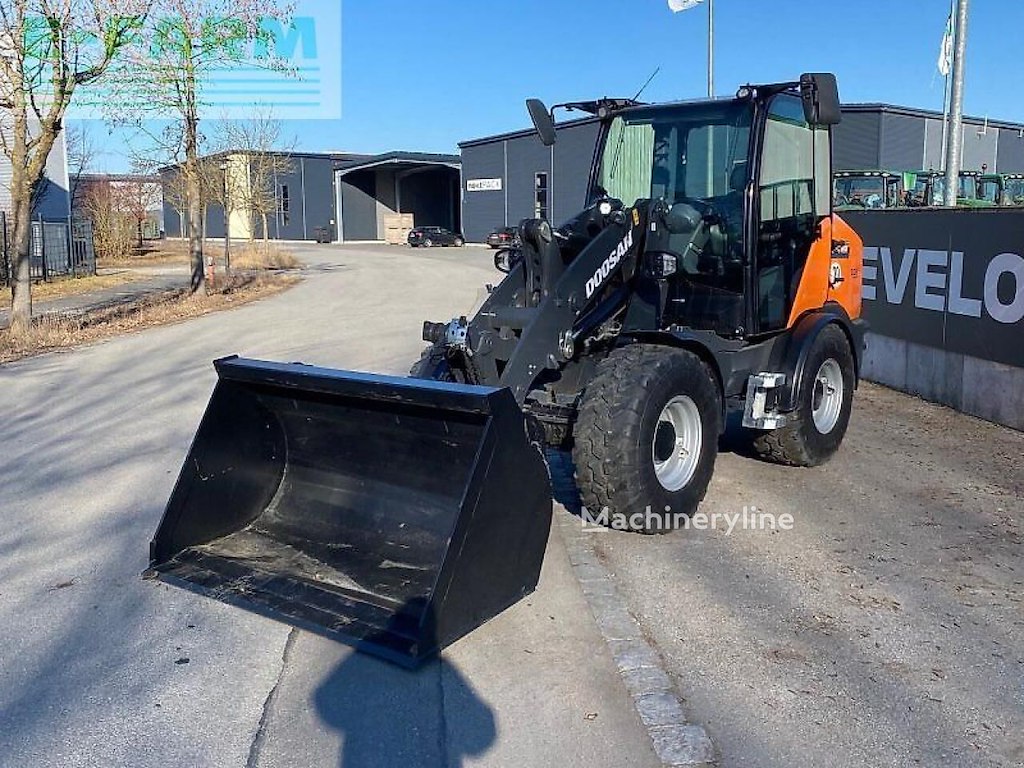 Doosan dl 80-7 mini bager