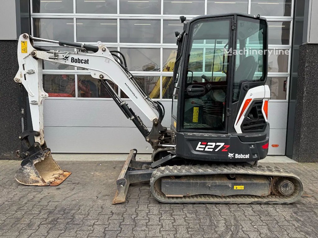 Bobcat E27z mini bager