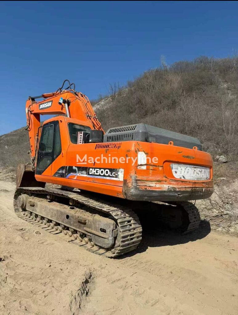 Doosan DH300 bager guseničar