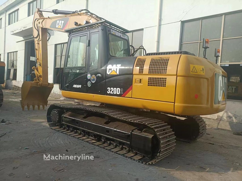 Caterpillar 320D2 bager guseničar