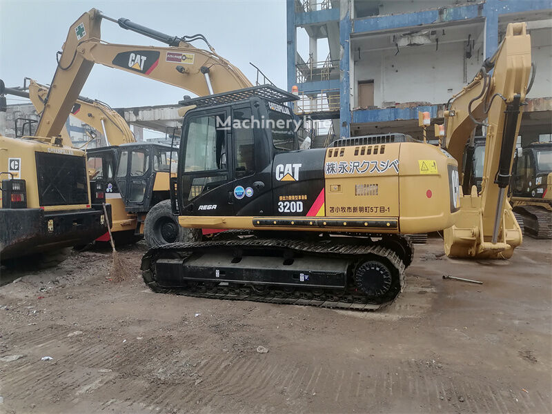 Caterpillar 320D bager guseničar