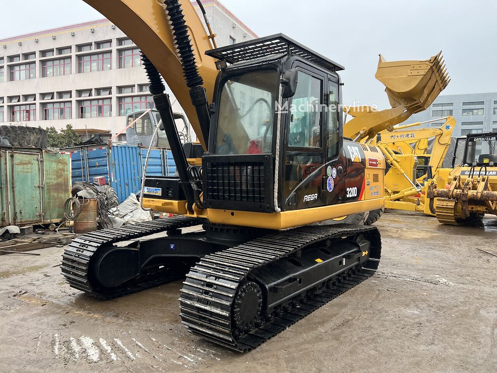 Caterpillar 320D bager guseničar