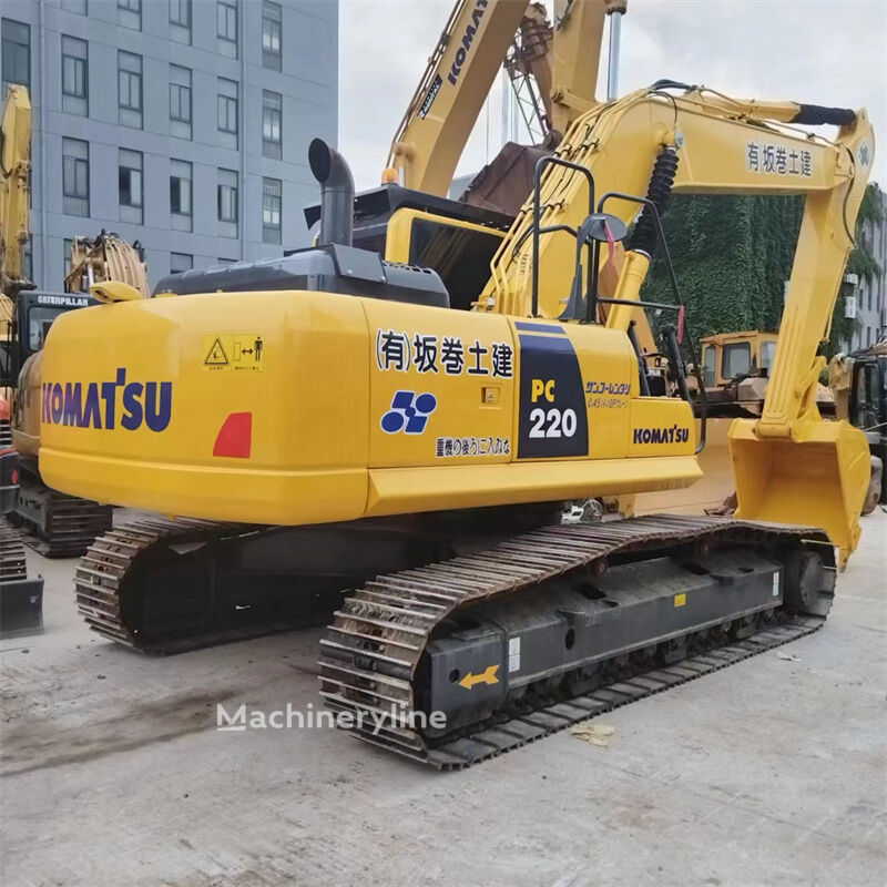 Komatsu PC220-8 bager guseničar