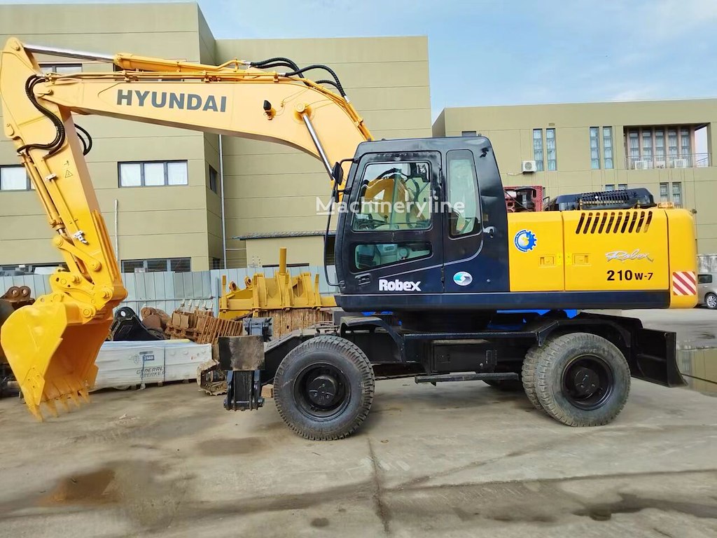 Hyundai R210W bager točkaš