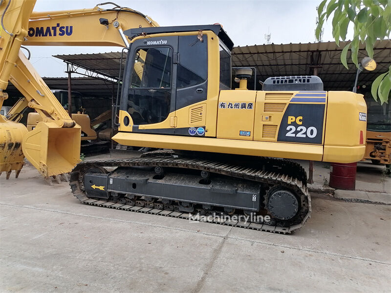 Komatsu PC220-8 bager guseničar