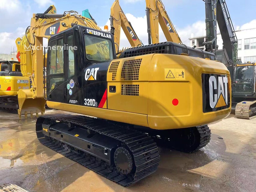 Caterpillar 320D2 bager guseničar