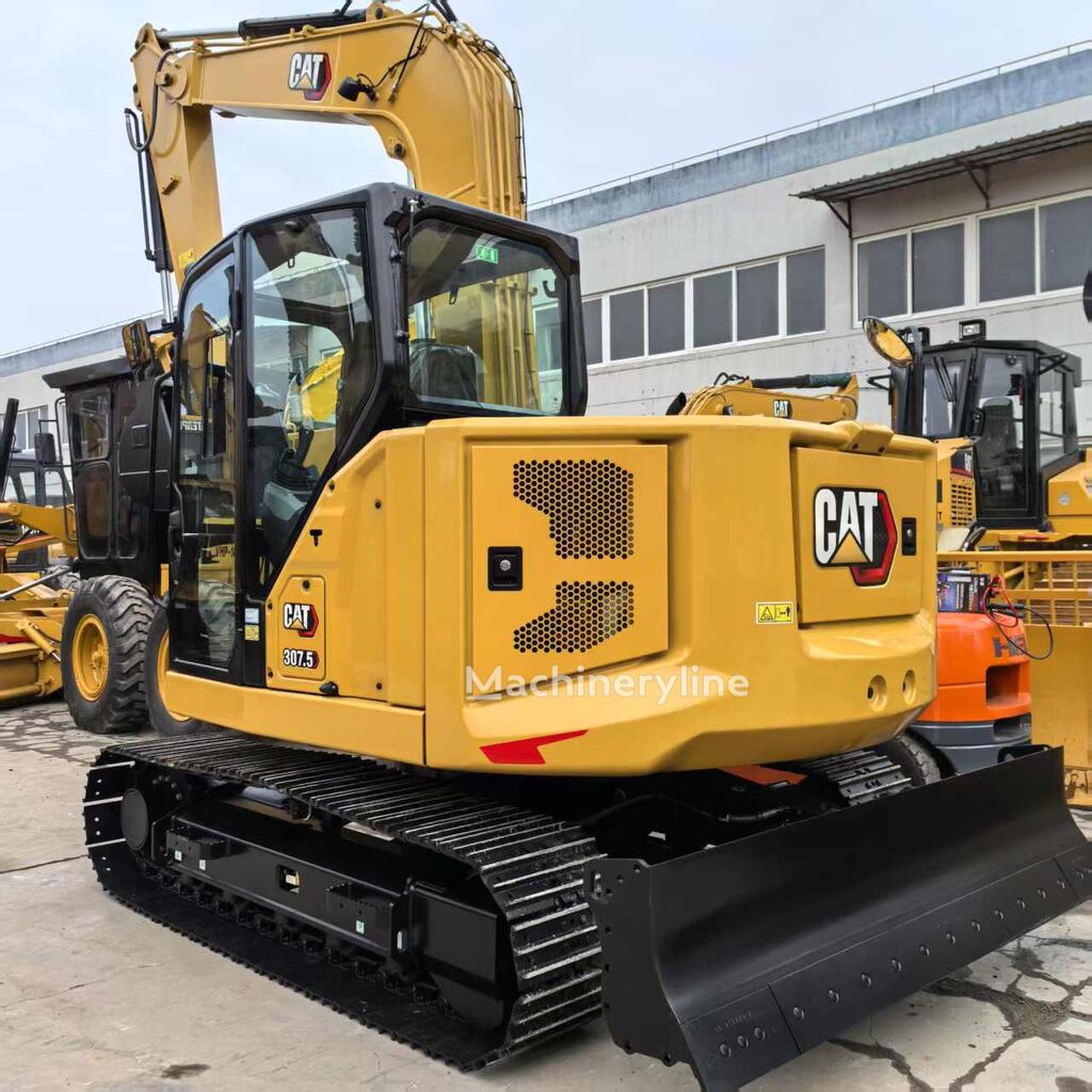 Novi Caterpillar 307.5 bager guseničar