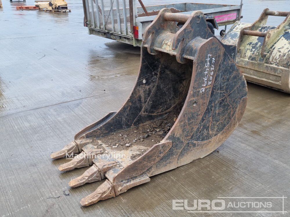 Prodaje se 28" Digging Bucket S60 Hitch to suit 12-20 Ton Excavator kašiku za bager na aukciji