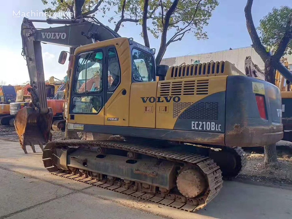 Volvo EC210 bager guseničar