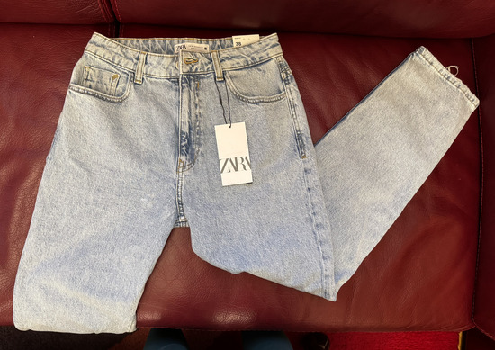 Nove Zara mom fit pantalone
