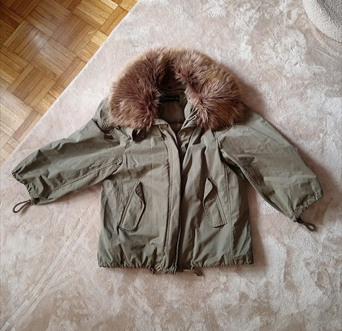 Zara jakna xs
