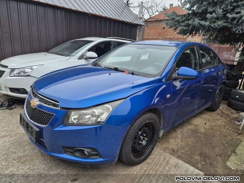 Chevrolet Cruze 1.6 1.8 Benz 2.0 Diz Enterijer