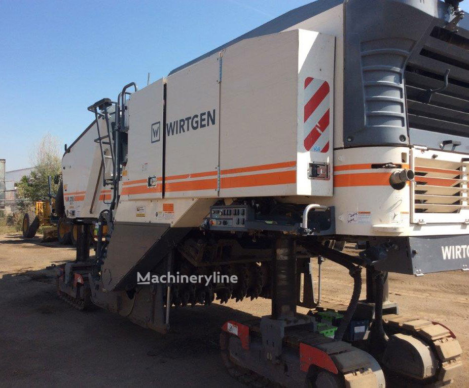 Wirtgen W 210 i glodalica za asfalt