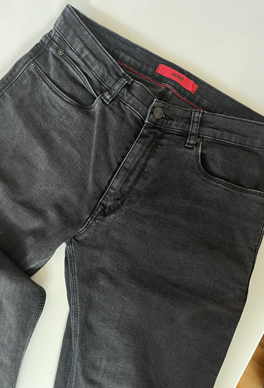 Hugo Boss farmerke SNIZENE 2000