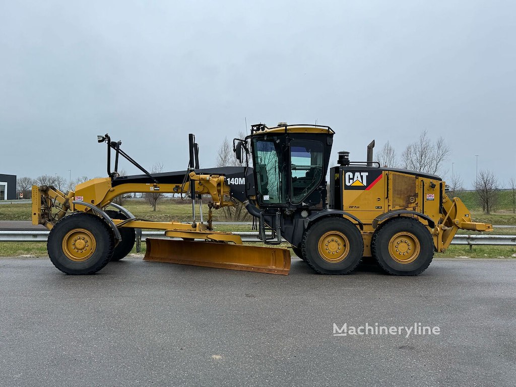 Caterpillar 140M grejder