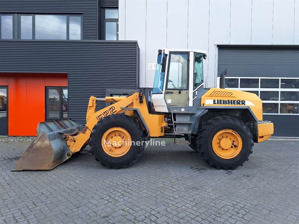 Liebherr L522 prednji utovarivač