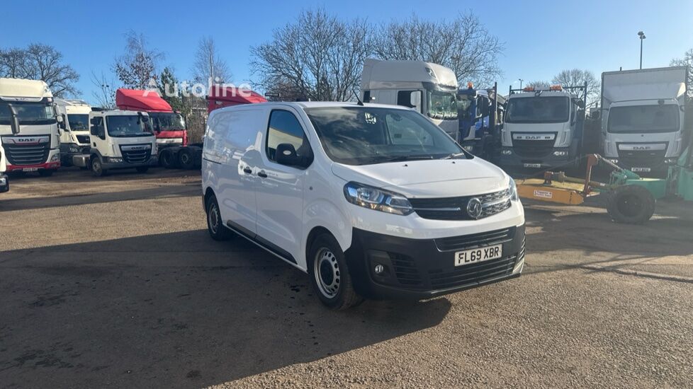 Prodaje se Vauxhall VIVARO 2900 EDITION 1.5 100 PS minibus furgon na aukciji