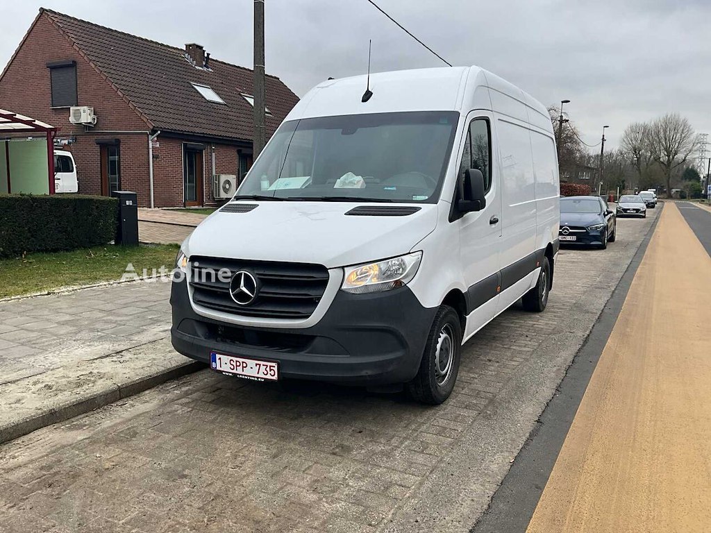 Prodaje se Mercedes-Benz Sprinter minibus furgon na aukciji