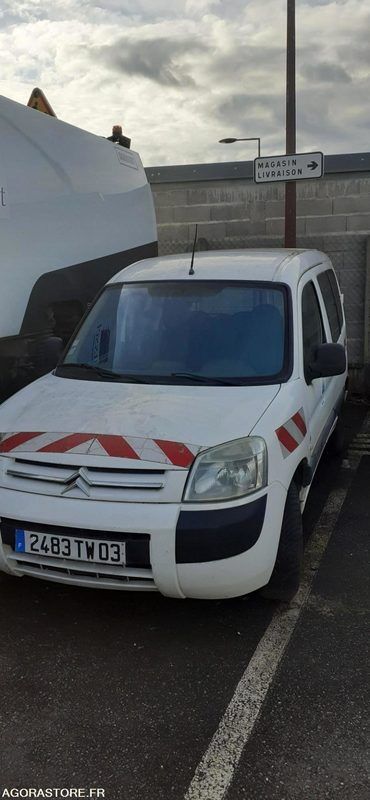 Prodaje se Citroen BERLINGO VP laki furgon na aukciji