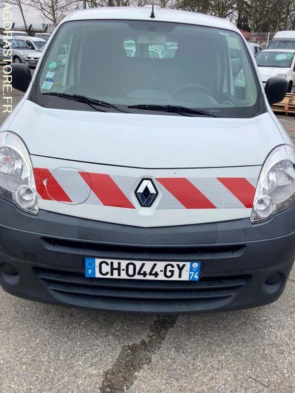 Prodaje se Renault KANGOO laki furgon na aukciji