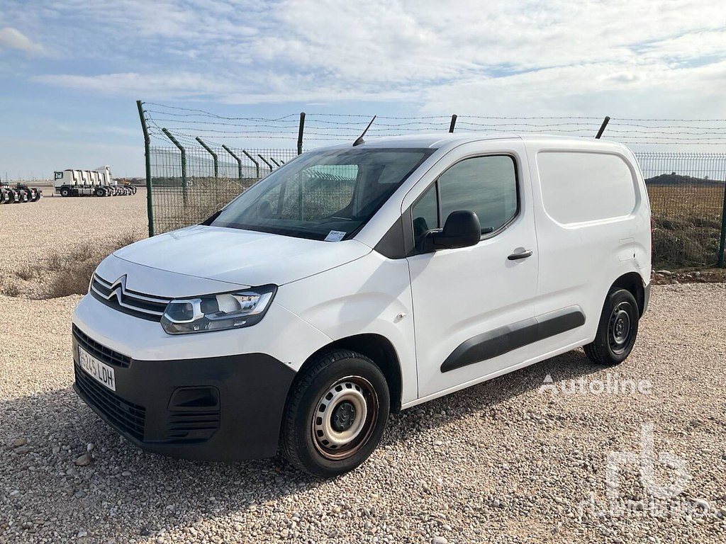 Prodaje se Citroen BERLINGO Berlingo BLUEHDI laki furgon na aukciji