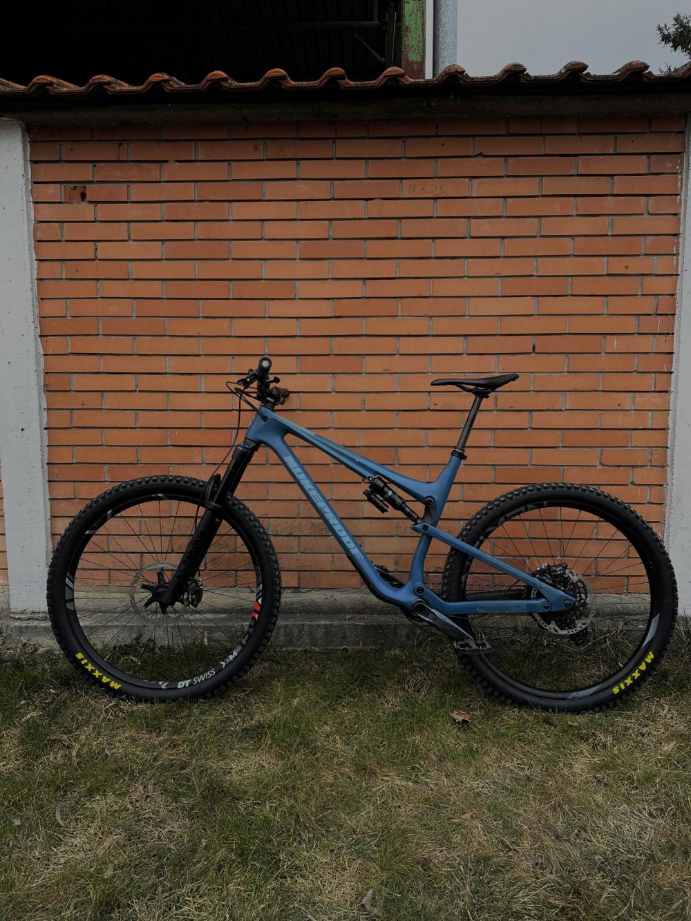 NUKEPROOF REACTOR 275 CARBON 29”