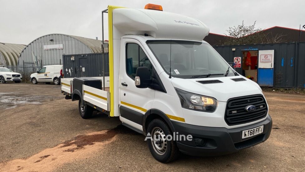 Prodaje se Ford TRANSIT 350 2.0 TDCI 130PS kamion s ravnom platformom < 3.5t na aukciji