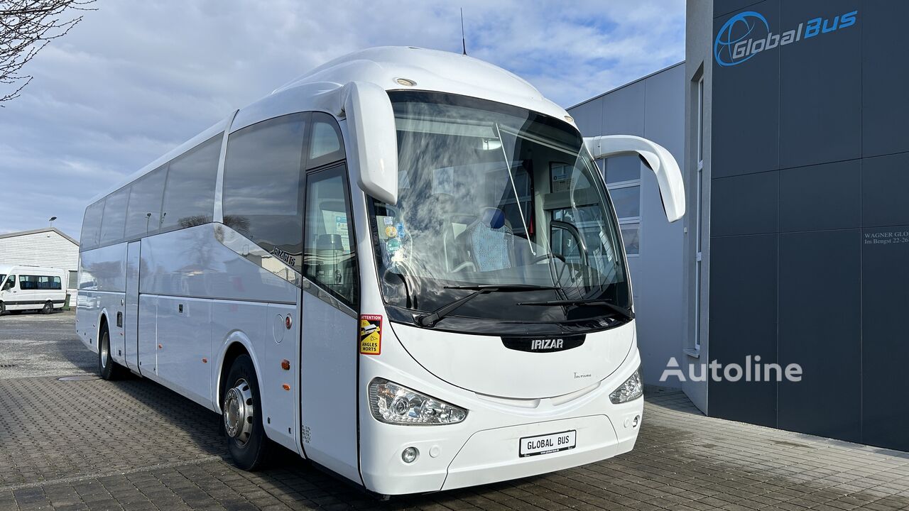 Irizar I 6 12 35 turistički autobus