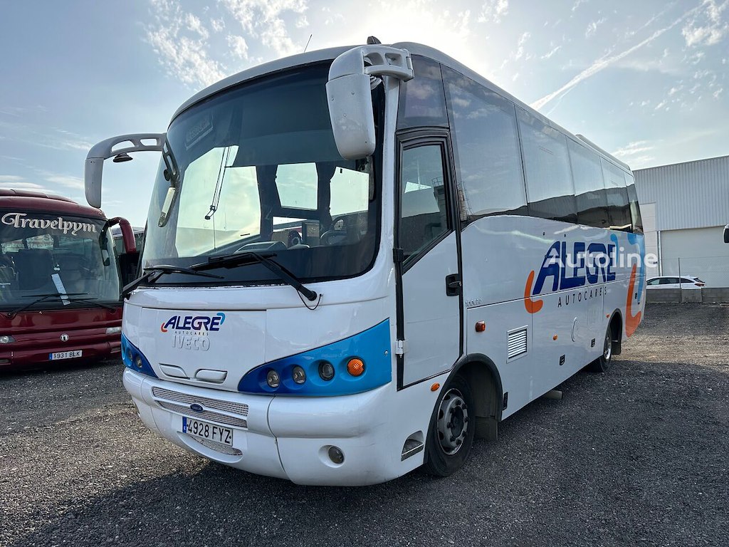 IVECO ANDECAR CC100 turistički autobus