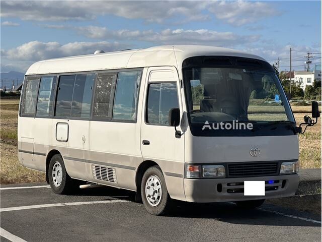 Toyota KC-HZB40 prigradski autobus