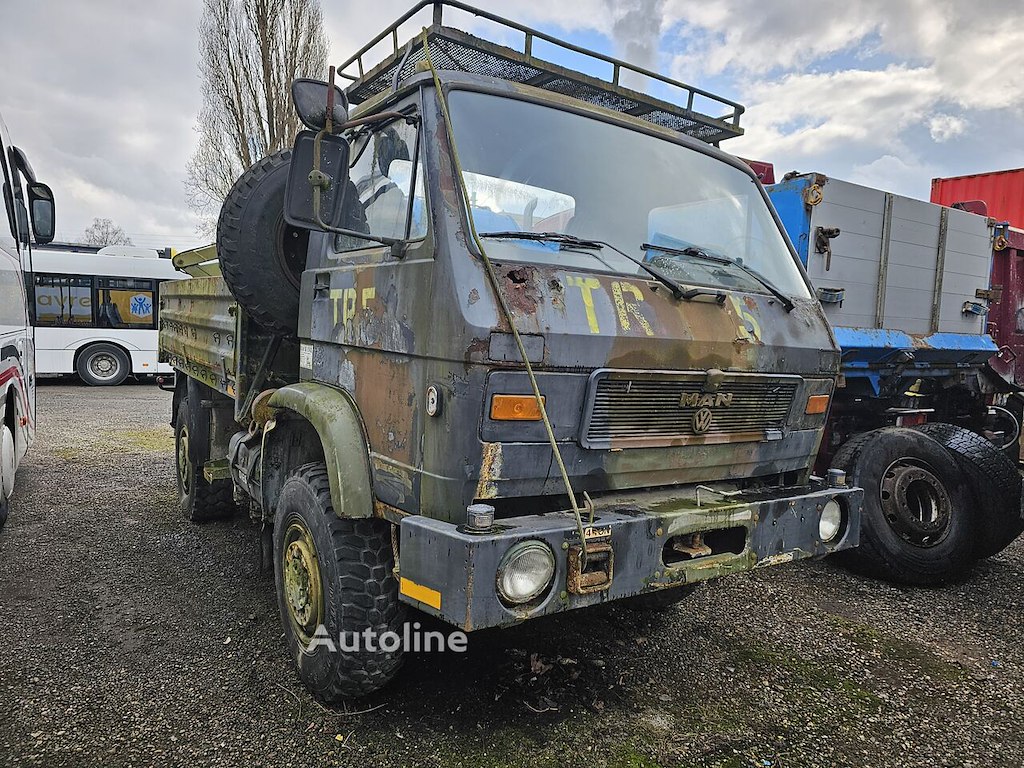 MAN-VW 8.136 FAE 4x4 Allroad G90 Two Trucks Millitary Millitär kamion s ravnom platformom