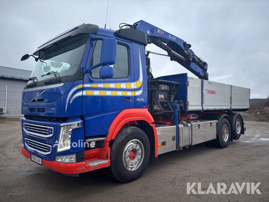 Prodaje se Volvo FM420 kamion s ravnom platformom na aukciji