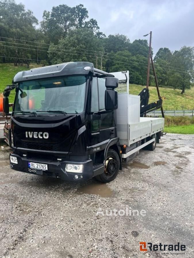 Prodaje se IVECO Eurocargo kamion s ravnom platformom na aukciji