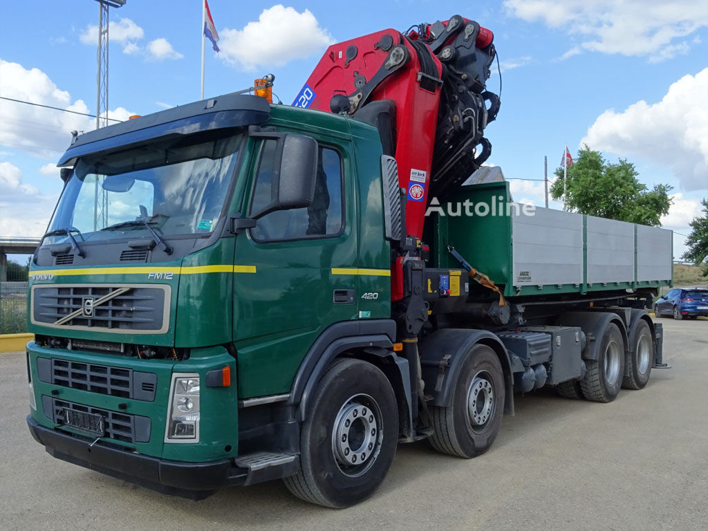 Volvo FM12 420 kamion s ravnom platformom