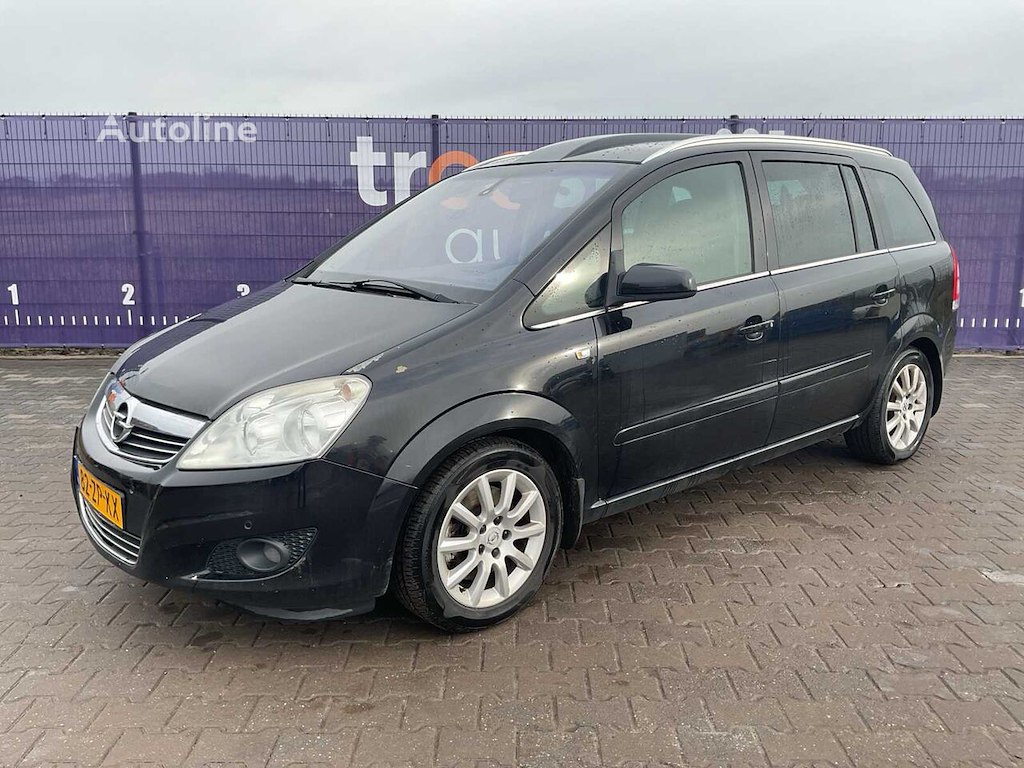 Prodaje se Opel Zafira 2.2 Cosmo minivan na aukciji