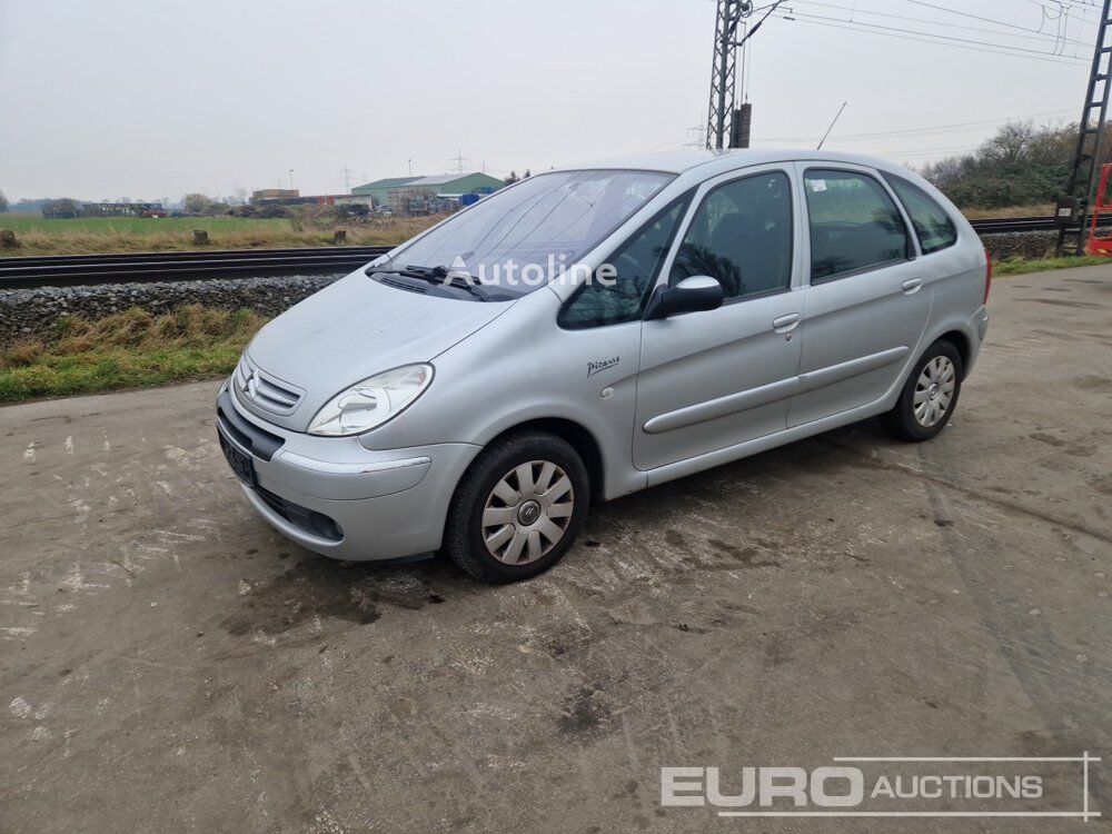 Prodaje se Citroen Xsara Picasso minivan na aukciji