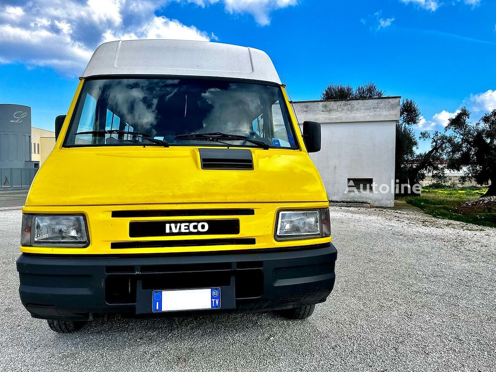 IVECO DAILY 40E10 školski autobus