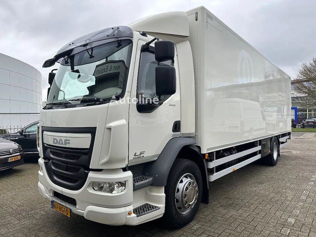 DAF LF 220 19 TONS + AIRCO + LIFT / LBW 2000 KG + APK / TUV + CAMERA kamion furgon