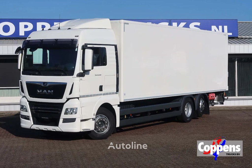 MAN TGX 26.360 6x2 XLX Geisoleerde bak+ klep 2.000 kg kamion furgon