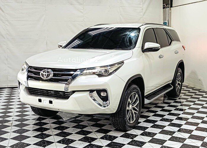 Toyota FORTUNER krosover