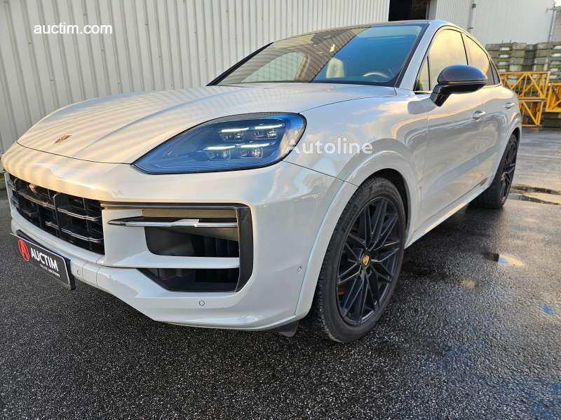 Prodaje se Porsche Cayenne E-hybrid terenac na aukciji