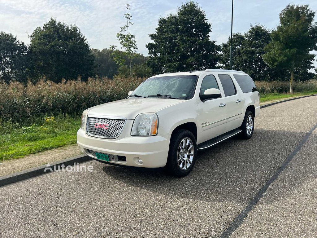 Prodaje se GMC Yukon Denali XL 6.2 V8 terenac na aukciji