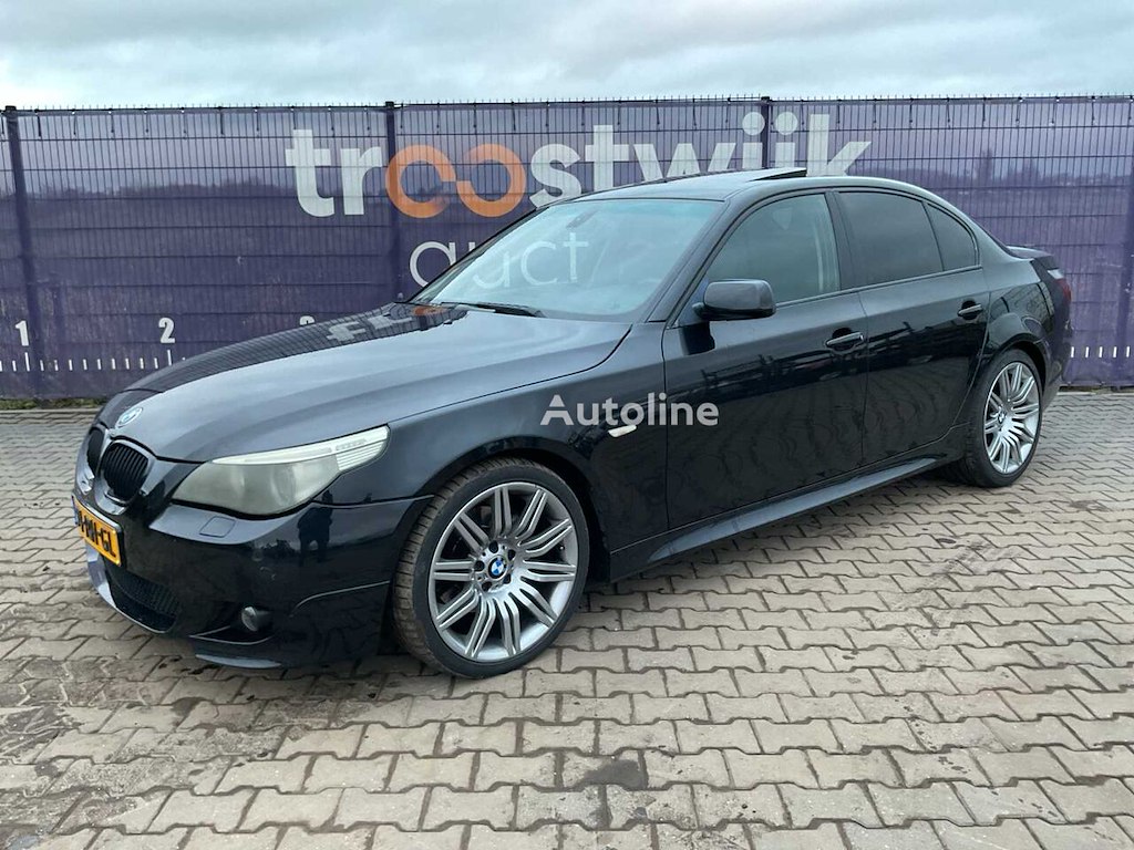 Prodaje se BMW 5-serie 530d Executive sedan na aukciji