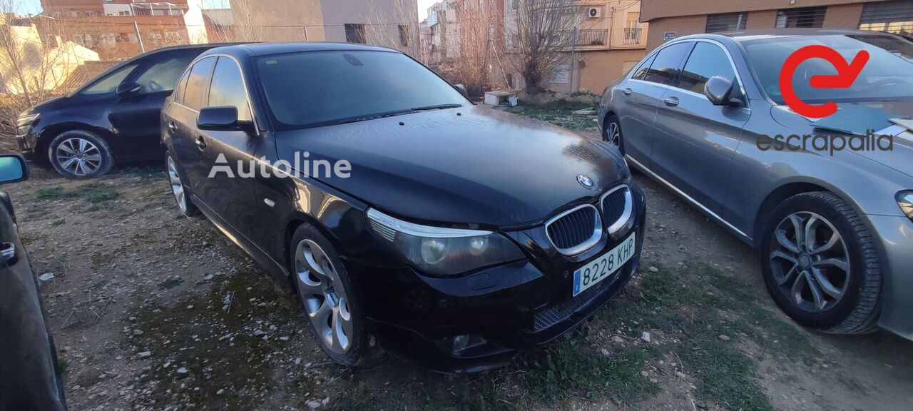 Prodaje se BMW 530D sedan na aukciji