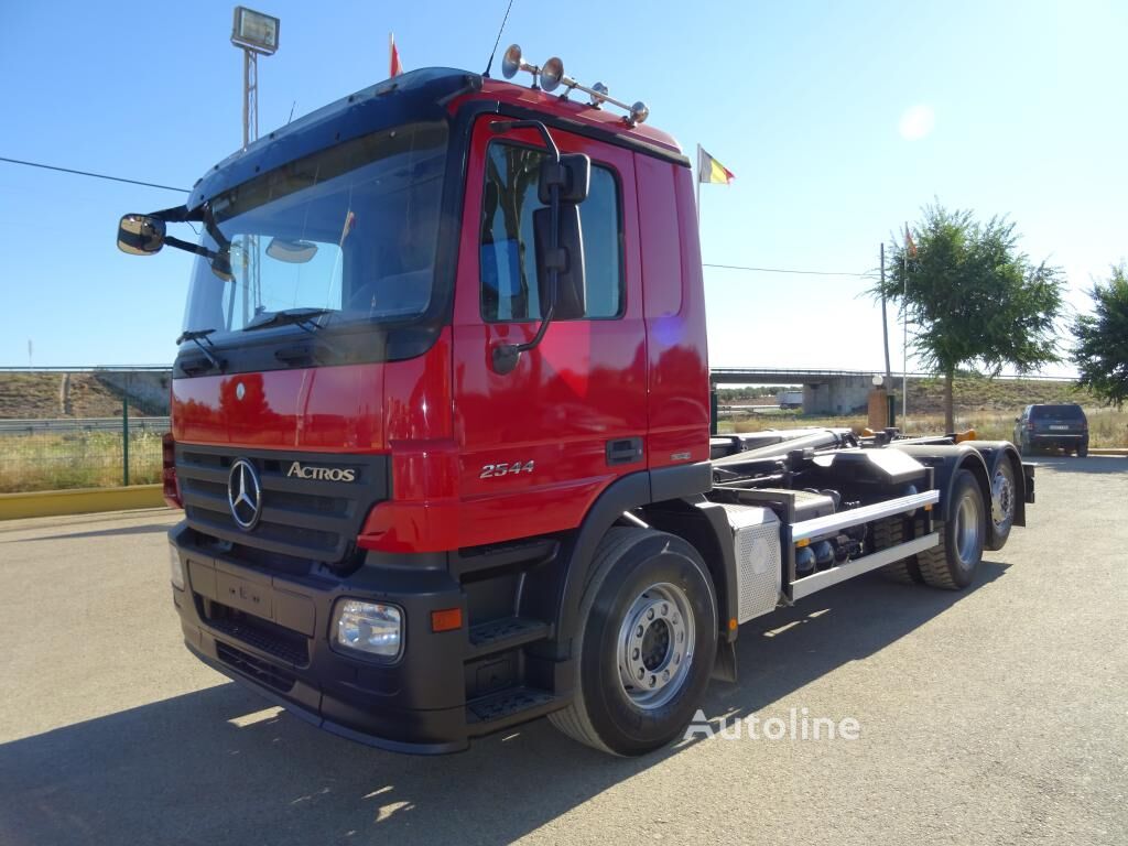 Mercedes-Benz ACTROS 25 44 kamion rol kiper