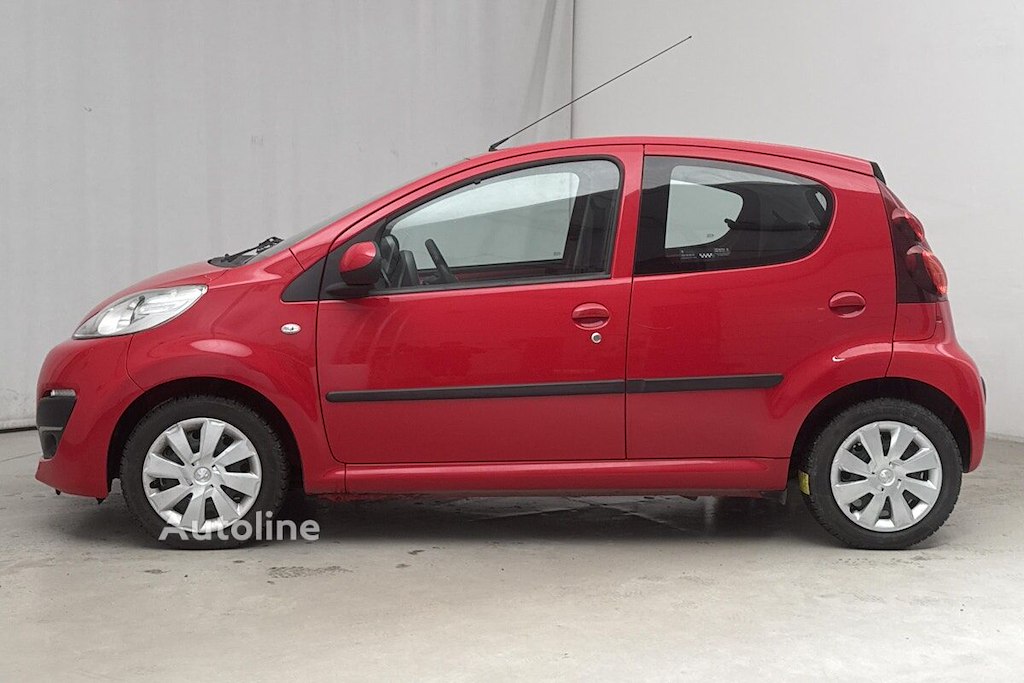 Prodaje se Peugeot 107 hečbek na aukciji